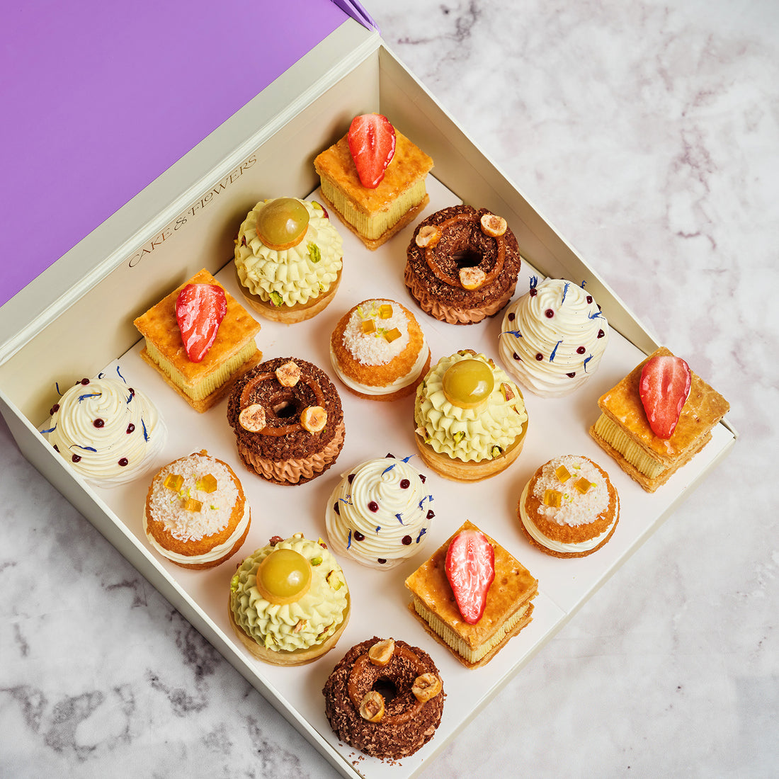 Mini cake sharing box (16 pcs) – Cake & Flowers