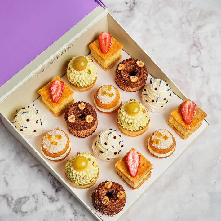 Mini cake sharing box (16 pcs) – Cake & Flowers