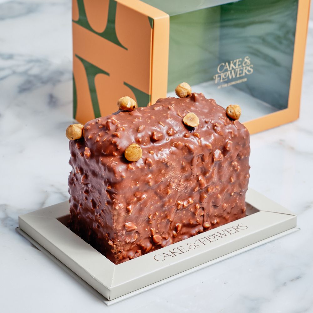 Hazelnut milk chocolate cake – Cake & Flowers